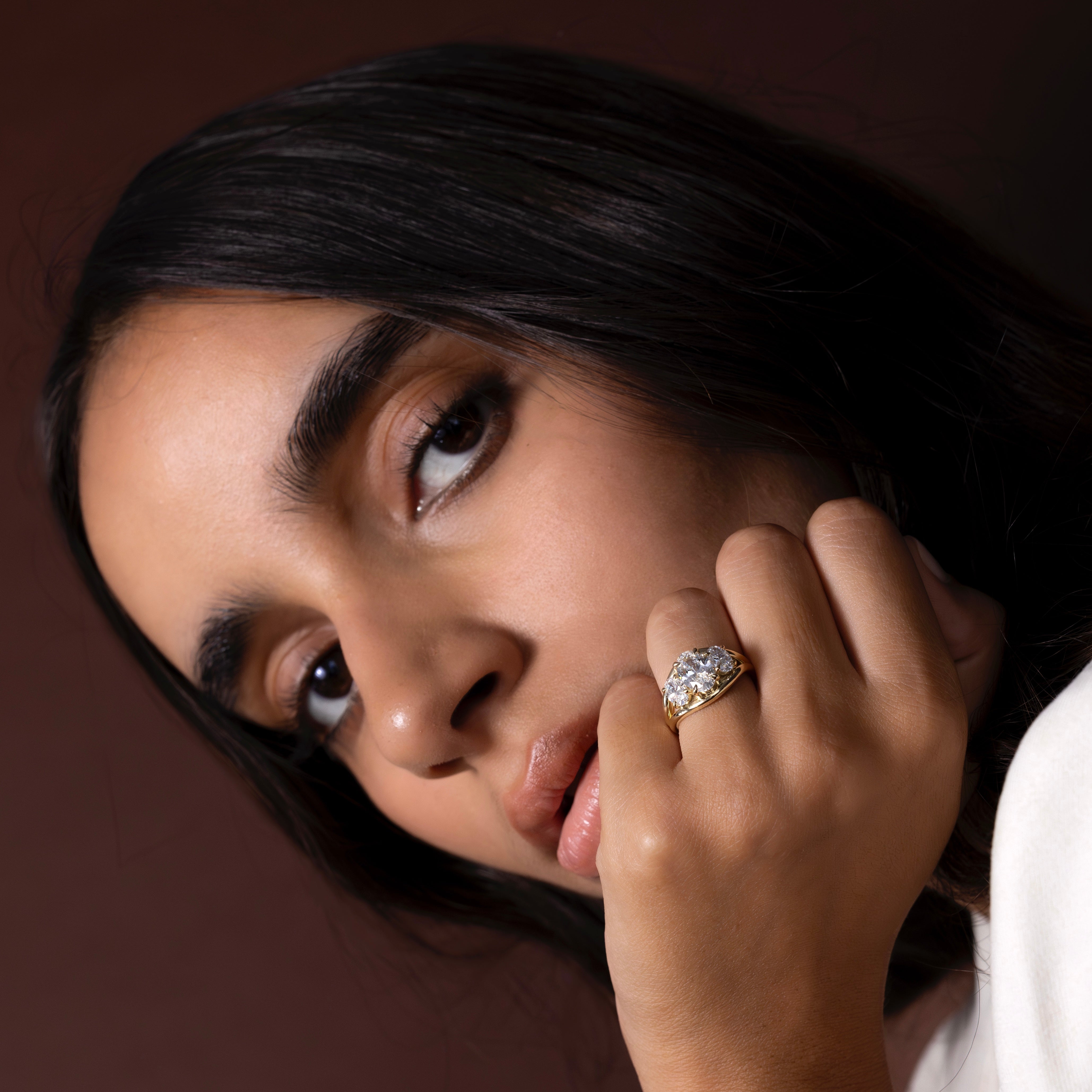 The Oriana Ring - Split Shank Oval Trilogy - TMC Fine Jewellers